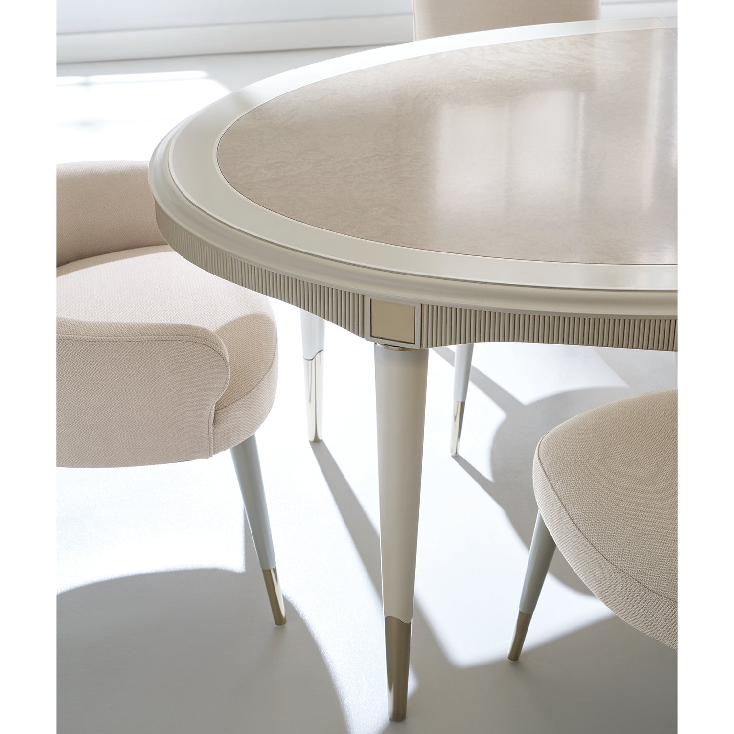Caracole Love Feast Expandable Dining Table – Paynes Gray