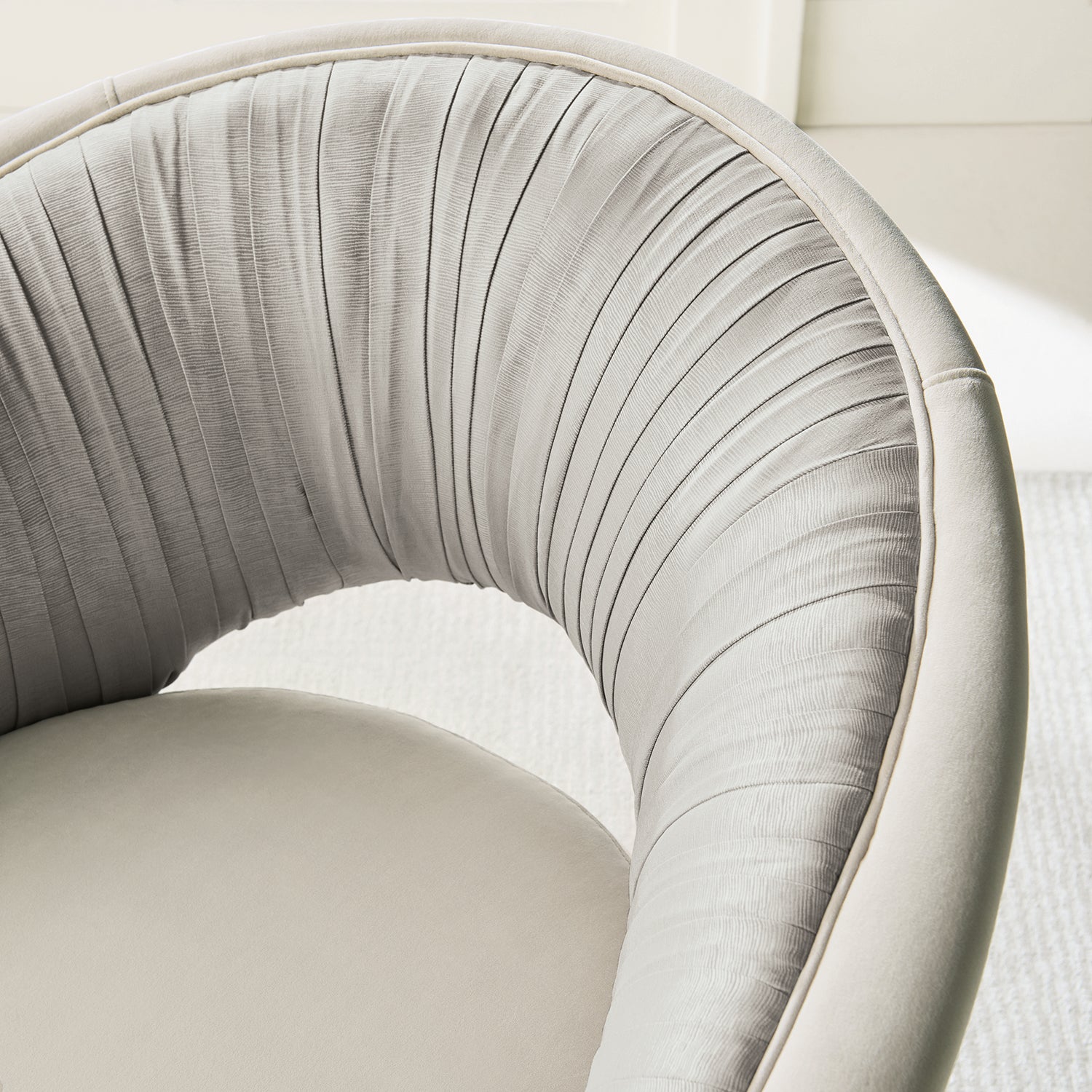 Caracole A Com-Pleat Turn Around Chair – Paynes Gray