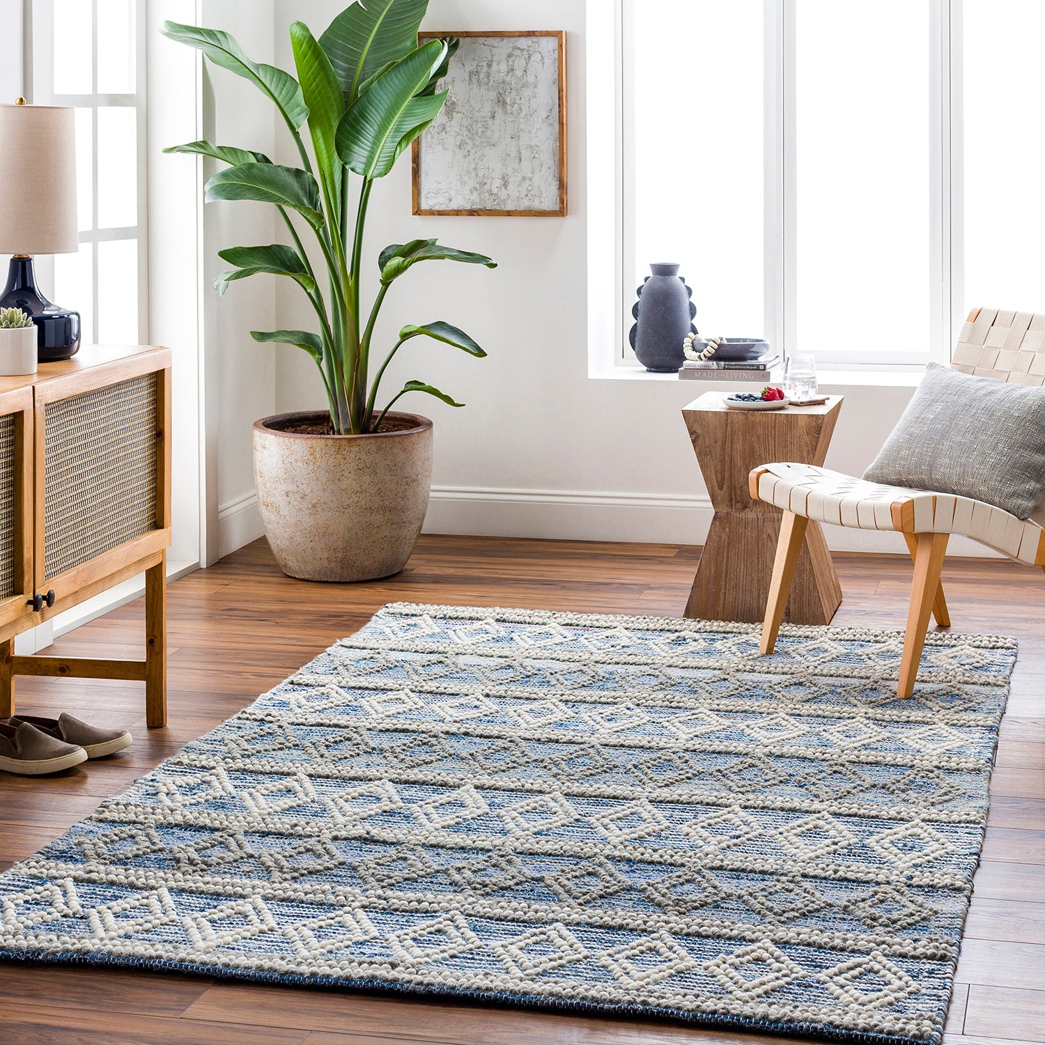 Livabliss Nadine Diamond Hand Woven Rug – Paynes Gray
