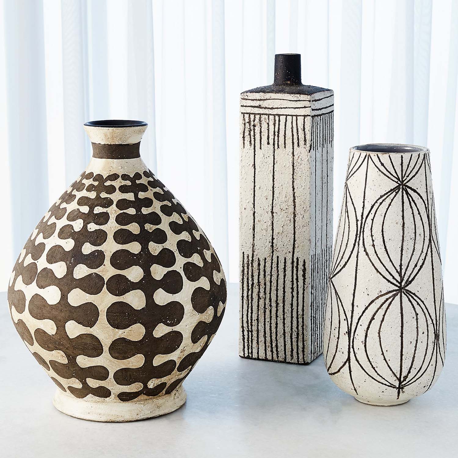 Global Views Graffiti Square Vase – Paynes Gray