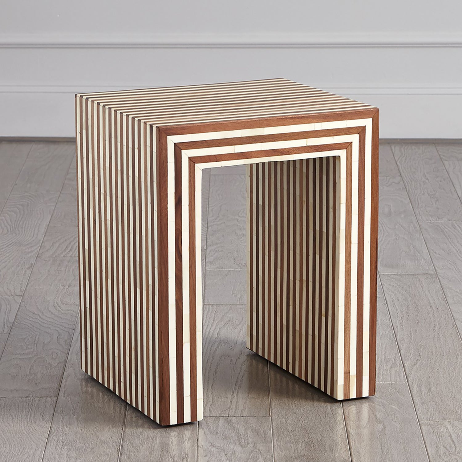 Global Views Sienna Nesting End Table – Paynes Gray