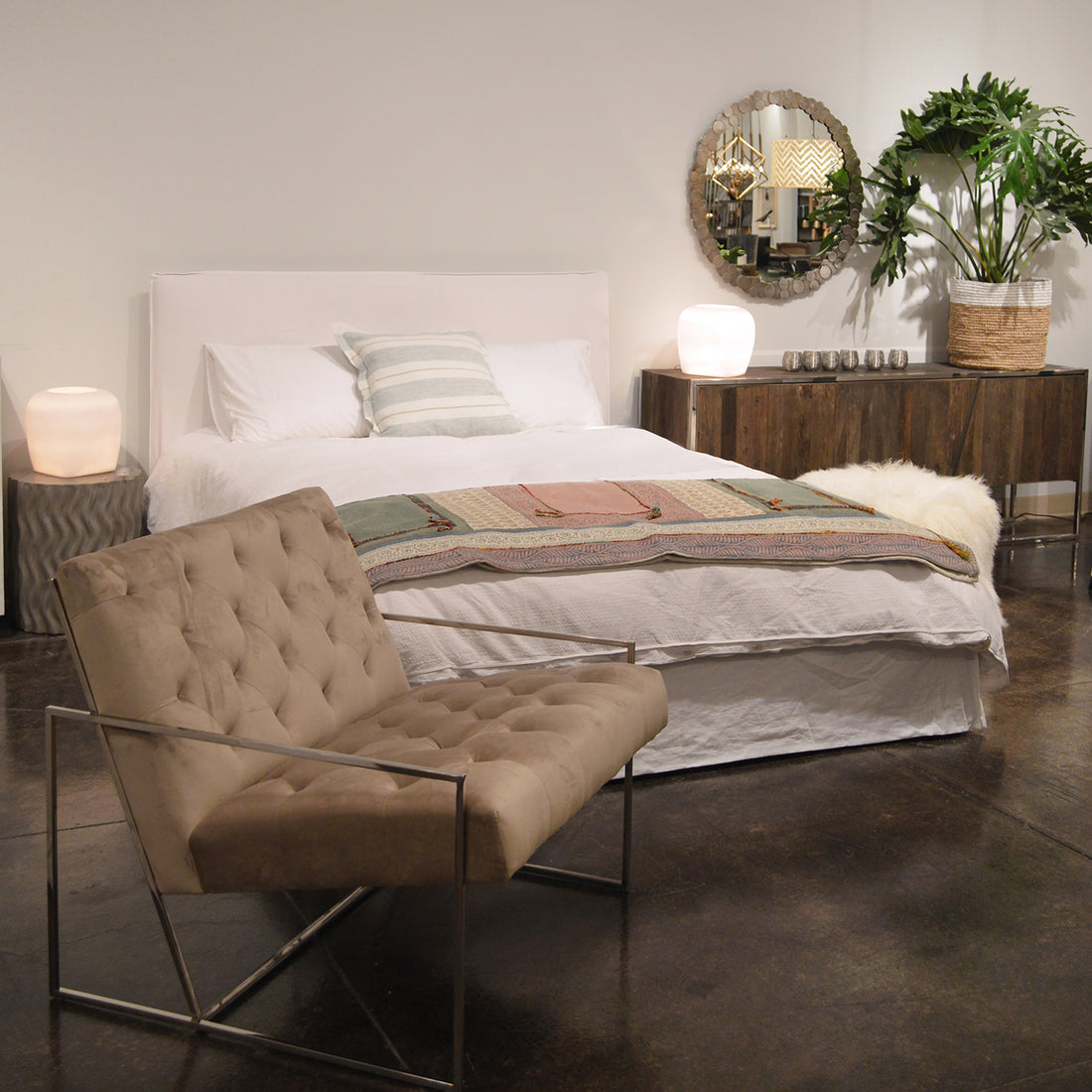 Jayla Slipcover Platform Bed