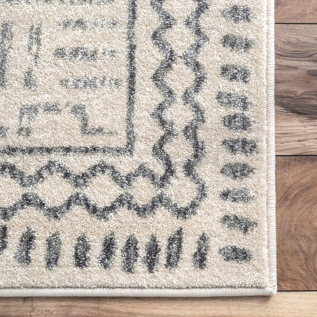 Croix Machine Made Rug