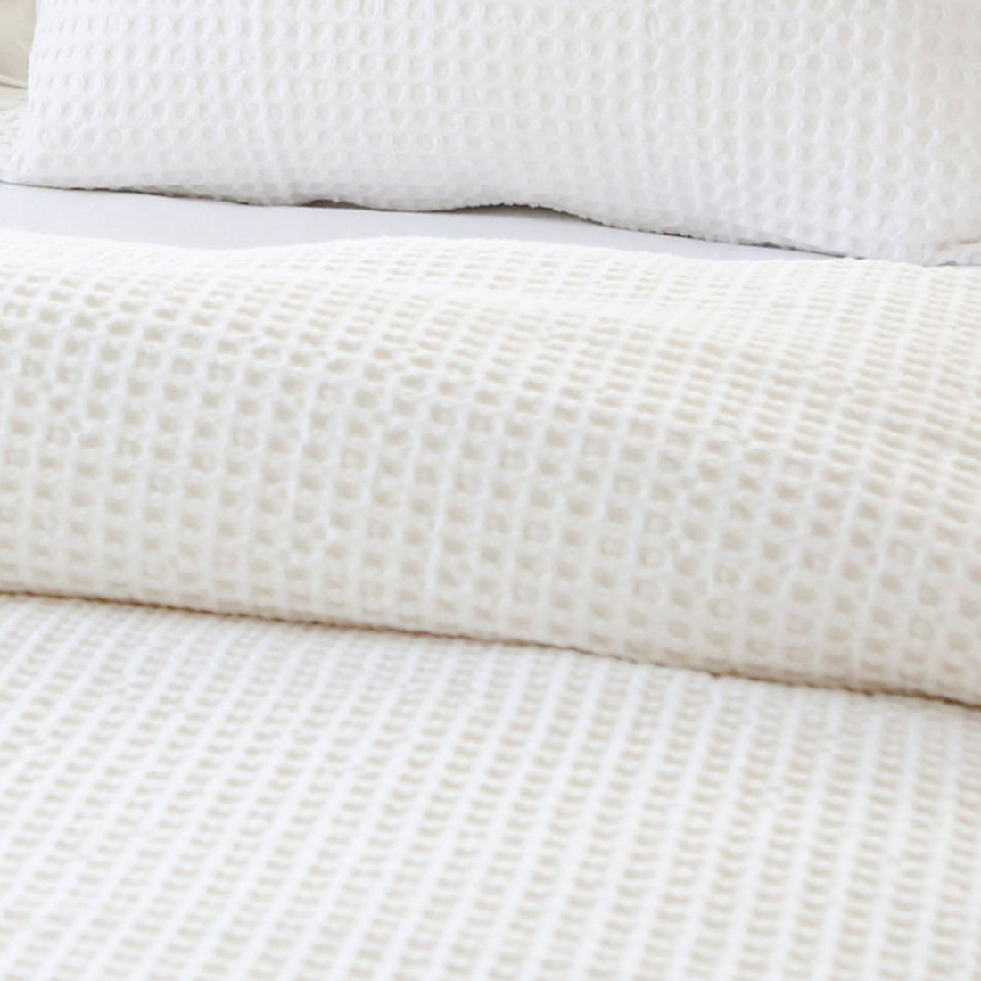 Pom Pom at Home Zuma Bed Blanket