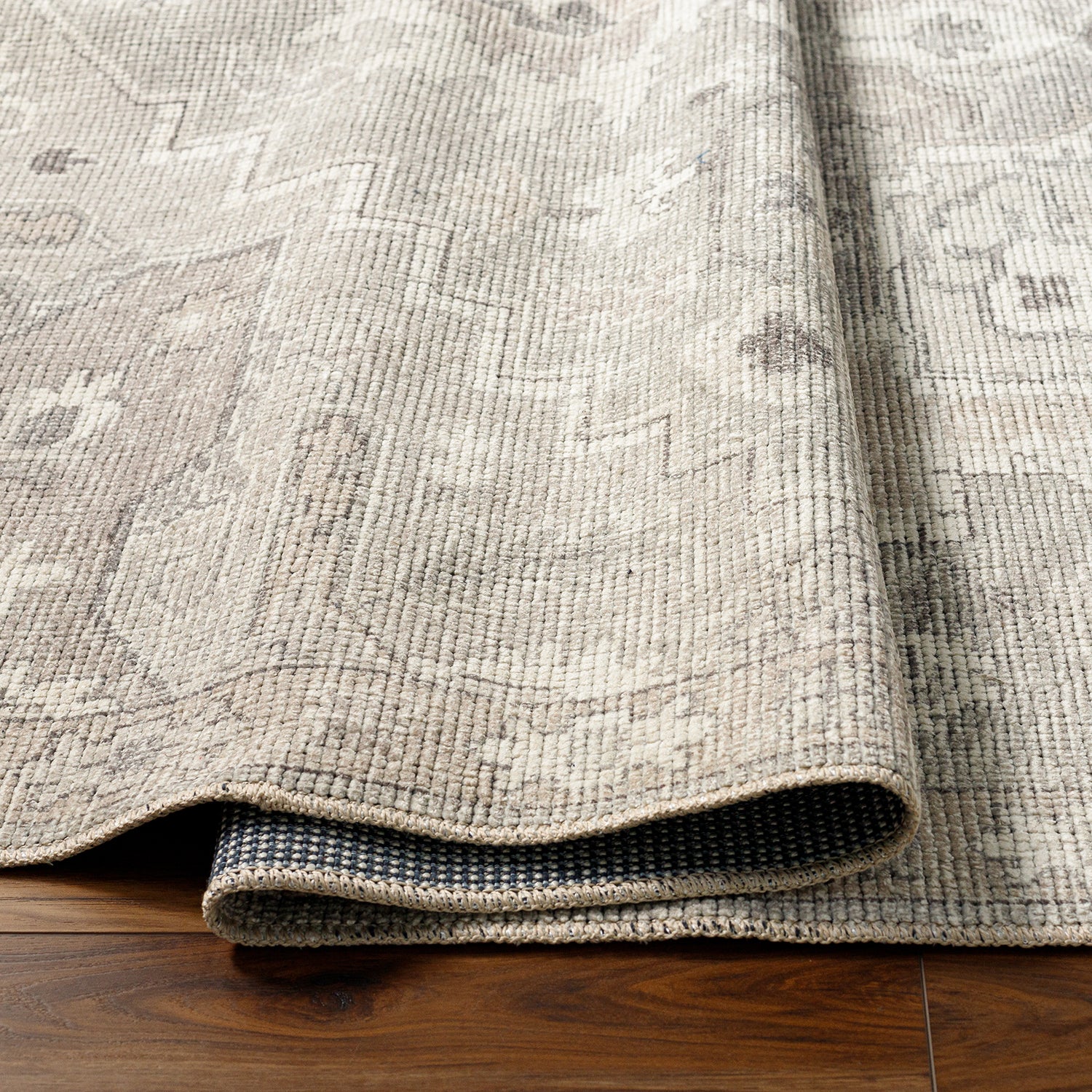 Becki Owens x Livabliss Elle Halcyon Machine Woven Rug – Paynes Gray
