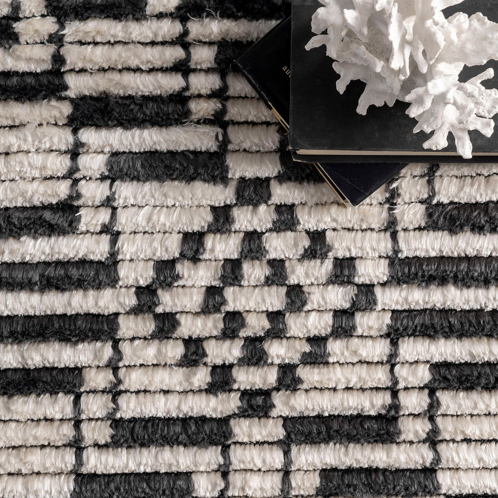 Mari Machine Made Rug